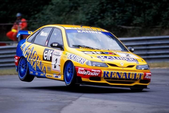 Renault Laguna BTCC : le titre arrive enfin ! (94-96)
