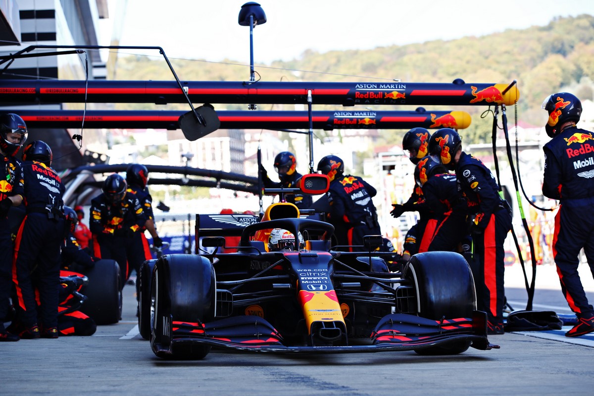 Red Bull Racing contrainte de signer avec Renault