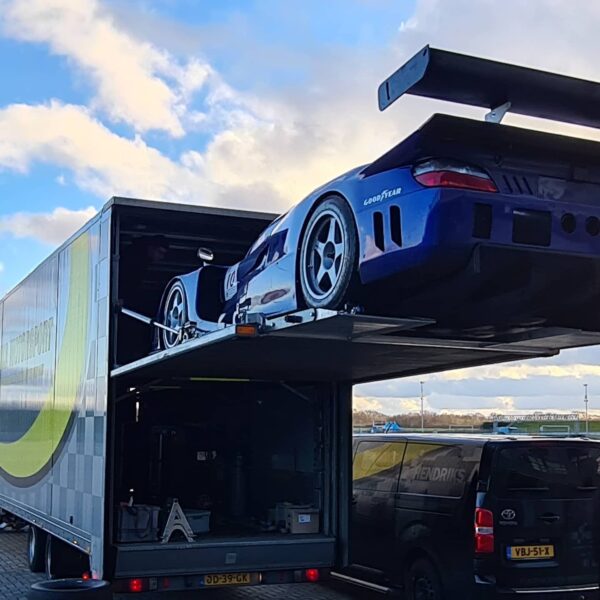 Hendriks Motorsport redonne vie à la Bitter GT1